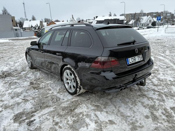 Melns BMW 525 2007 Kauņa, ar dzinēja tilpumu 3.00 L un nobraukumu 412 tūkst. km par 3600 €, foto 2 vietnē AUTOMOTO.COM.LV