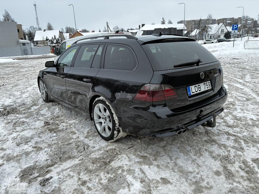Melns BMW 525 2007 Kauņa, ar dzinēja tilpumu 3.00 L un nobraukumu 412 tūkst. km par 3600 €, foto 2 vietnē AUTOMOTO.COM.LV