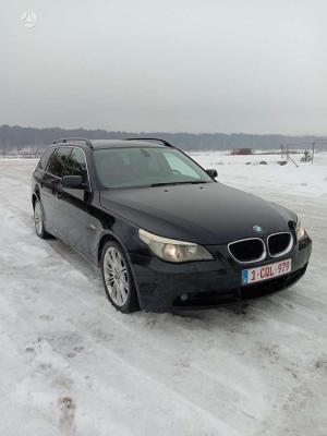 Melns BMW 525 2007 Kauņa, ar dzinēja tilpumu 2.50 L un nobraukumu 220 tūkst. km par 4350 €, foto 3 vietnē AUTOMOTO.COM.LV