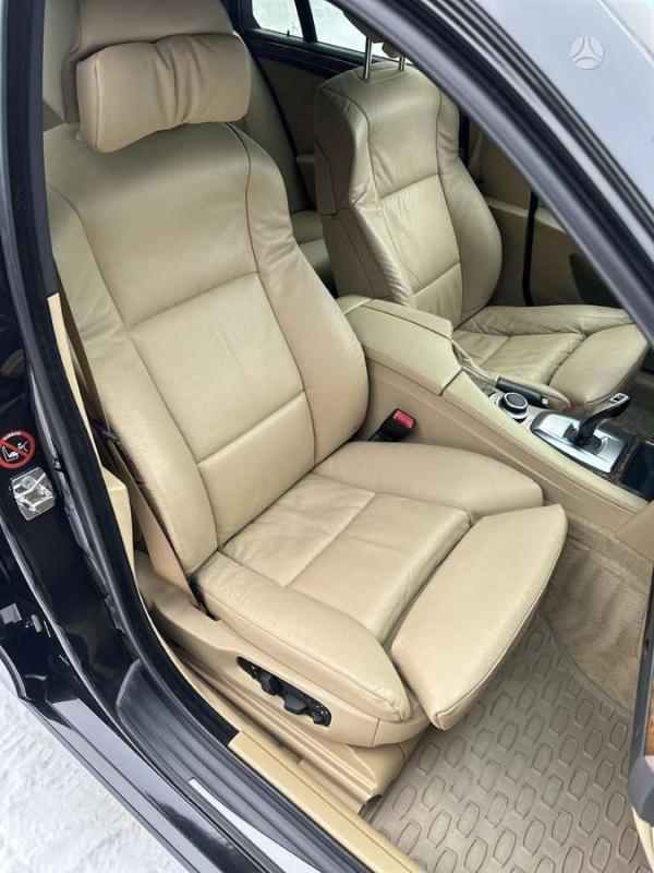 Melns BMW 525 2007 Vilkaviškis, ar dzinēja tilpumu 3.00 L un nobraukumu 323 tūkst. km par 4650 €, foto 7 vietnē AUTOMOTO.COM.LV