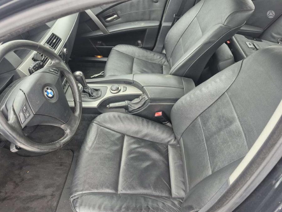Melns BMW 525 2007 Viļņa, ar dzinēja tilpumu 2.50 L un nobraukumu 300 tūkst. km par 2450 €, foto 3 vietnē AUTOMOTO.COM.LV