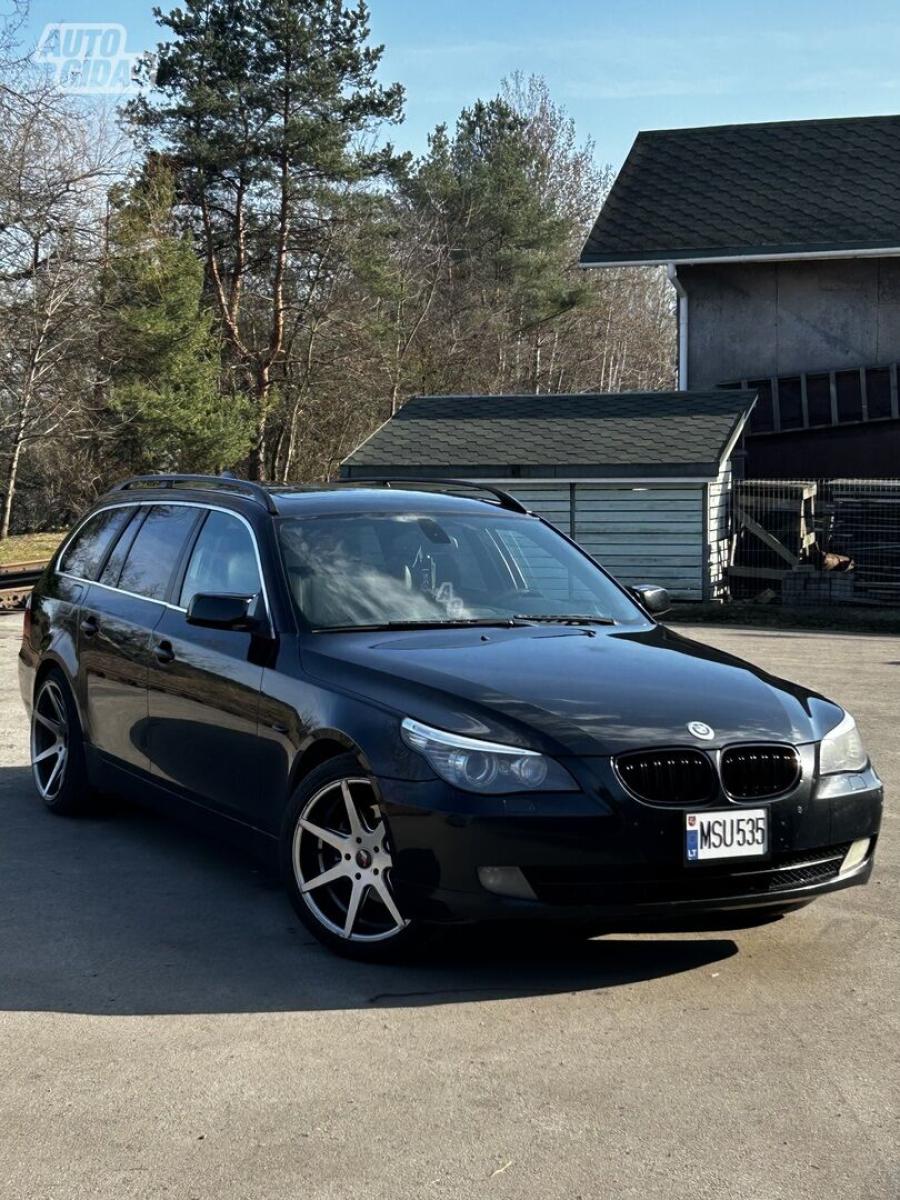 Black BMW 525 2007 in Kaunas, with an engine capacity of 3.00 L and mileage of 377 thousand km for 4350 €, photo 1 on AUTOMOTO.COM.LV
