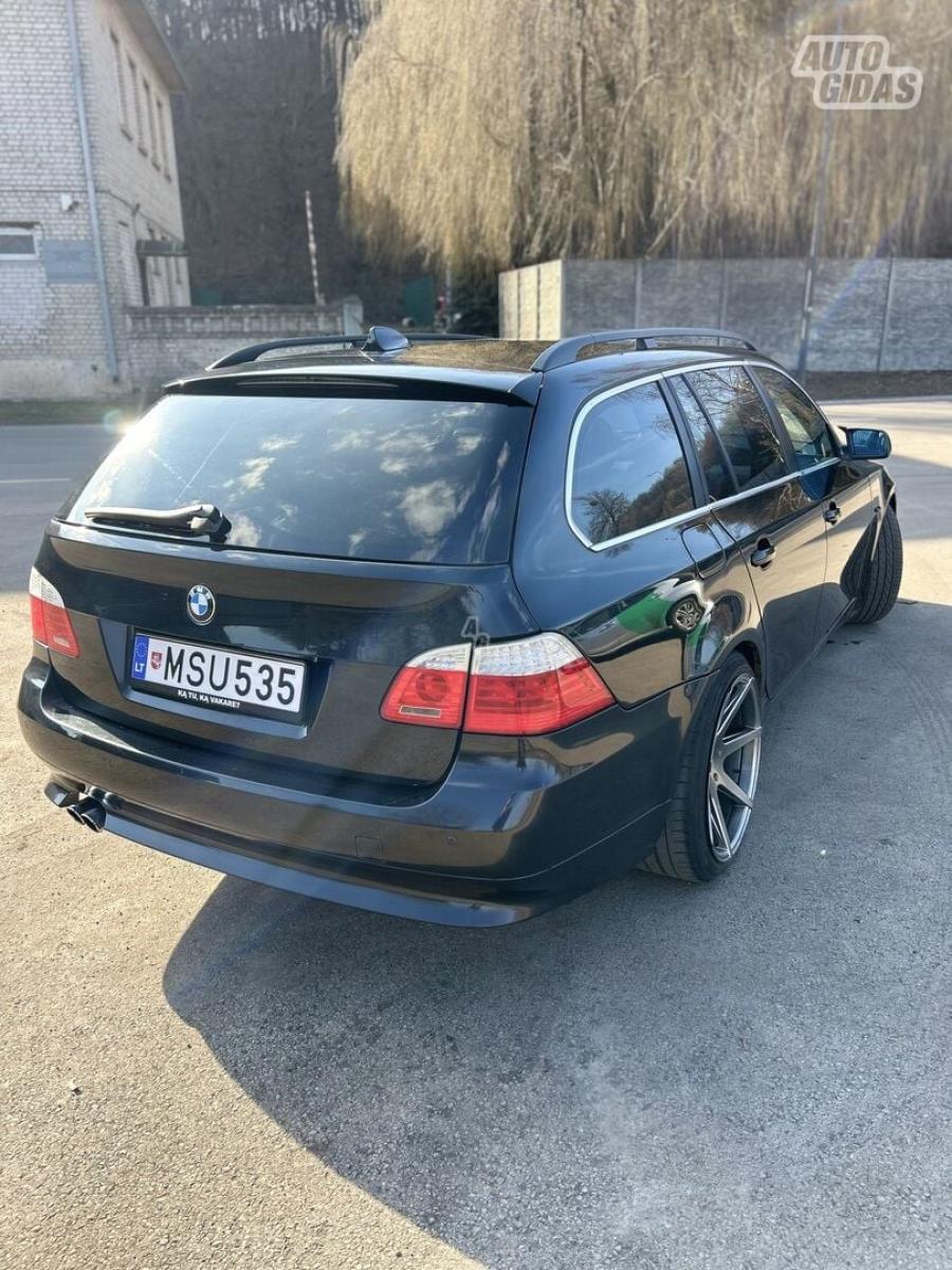 Black BMW 525 2007 in Kaunas, with an engine capacity of 3.00 L and mileage of 377 thousand km for 4350 €, photo 4 on AUTOMOTO.COM.LV