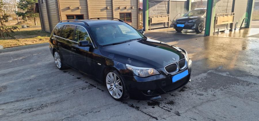 Black BMW 525 2007 in Jonava, with an engine capacity of 3.00 L and mileage of 390 thousand km for 4300 €, photo 1 on AUTOMOTO.COM.LV