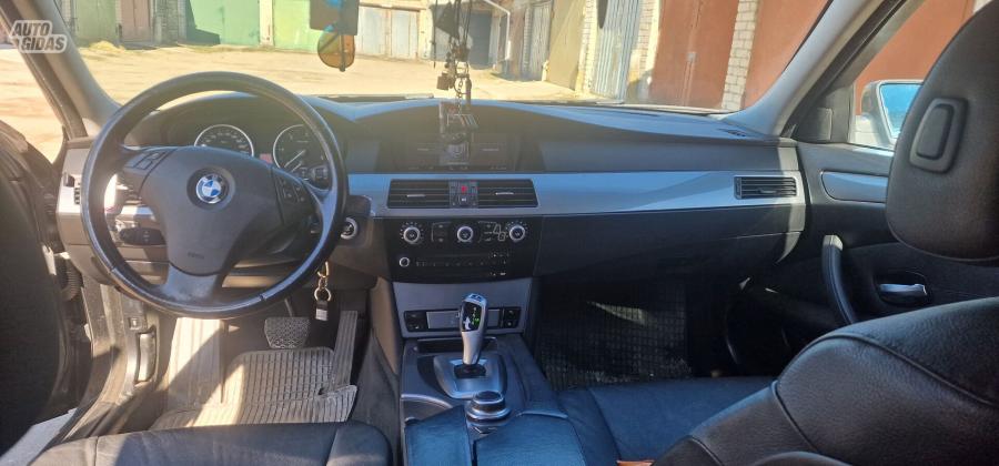 Black BMW 525 2007 in Jonava, with an engine capacity of 3.00 L and mileage of 390 thousand km for 4300 €, photo 6 on AUTOMOTO.COM.LV