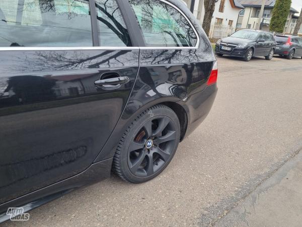 Black BMW 525 2007 in Alytus, with an engine capacity of 2.50 L and mileage of 312 thousand km for 3250 €, photo 7 on AUTOMOTO.COM.LV