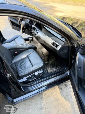 Melns BMW 525 2007 Kauņa, ar dzinēja tilpumu 2.50 L un nobraukumu 400 tūkst. km par 2499 €, foto 15 vietnē AUTOMOTO.COM.LV