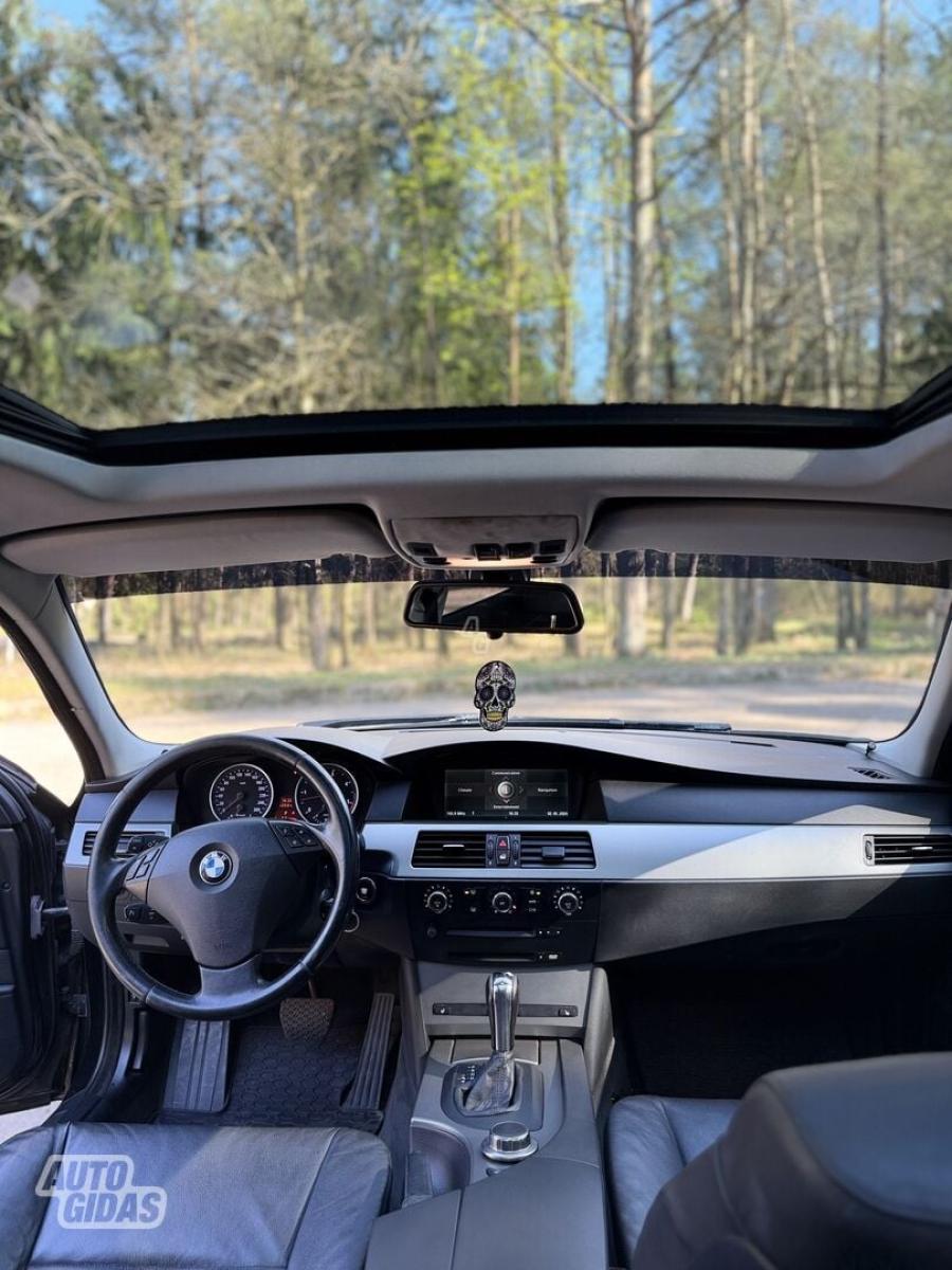 Melns BMW 525 2007 Kauņa, ar dzinēja tilpumu 2.50 L un nobraukumu 400 tūkst. km par 2499 €, foto 19 vietnē AUTOMOTO.COM.LV