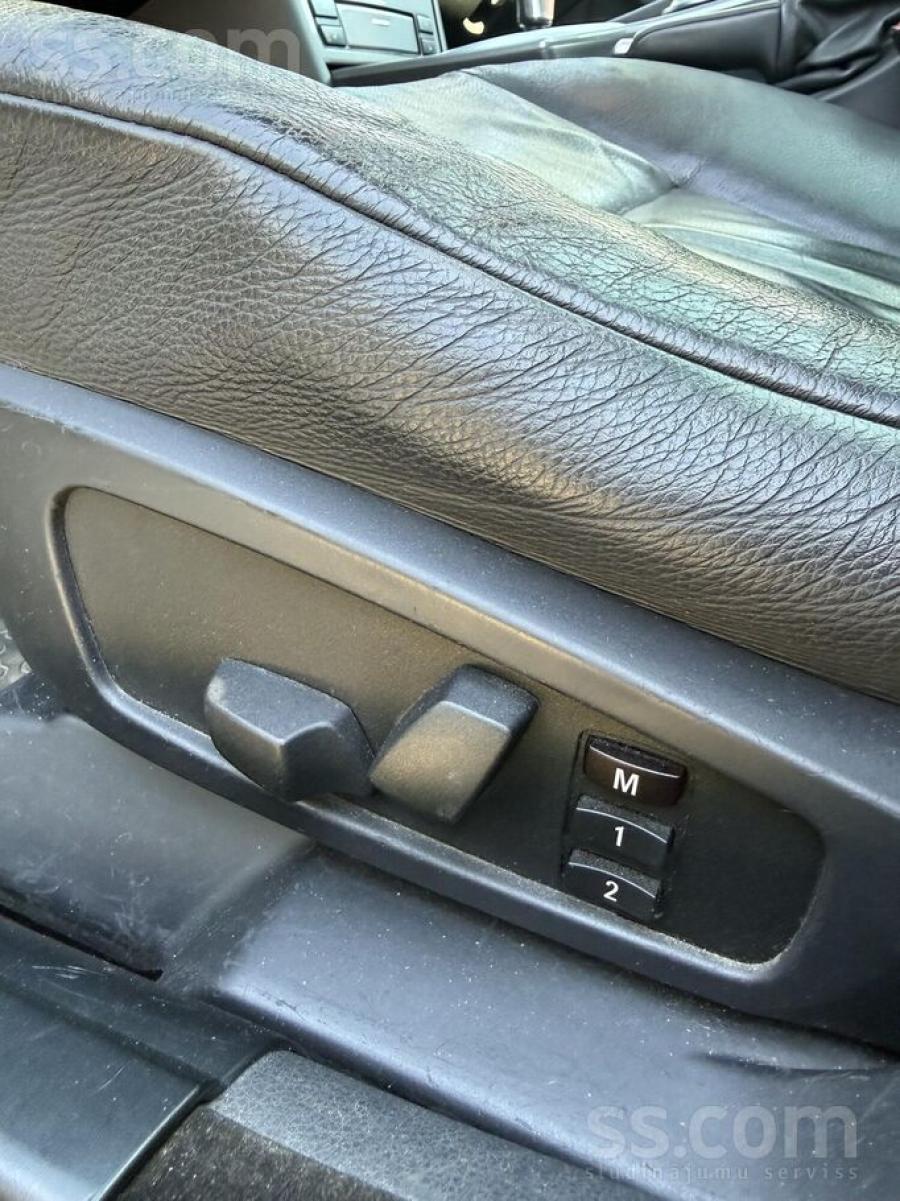 Melns BMW 525 2007 Ventspils, ar dzinēja tilpumu 3.00 L un nobraukumu 392 tūkst. km par 4300 €, foto 12 vietnē AUTOMOTO.COM.LV