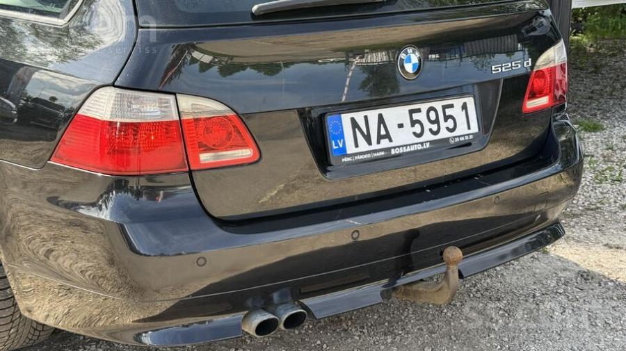 Melns BMW 525 2007 Rīga, ar dzinēja tilpumu 2.50 L un nobraukumu 287 tūkst. km par 2990 €, foto 6 vietnē AUTOMOTO.COM.LV