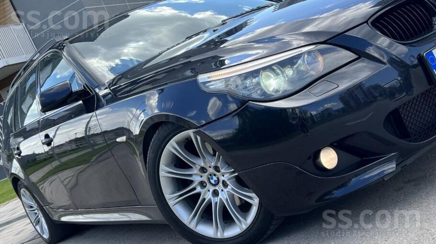 Black BMW 525 2007 in Riga, with an engine capacity of 3.00 L and mileage of 261 thousand km for 5850 €, photo 8 on AUTOMOTO.COM.LV