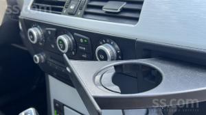 Black BMW 525 2007 in Riga, with an engine capacity of 3.00 L and mileage of 261 thousand km for 5850 €, photo 22 on AUTOMOTO.COM.LV