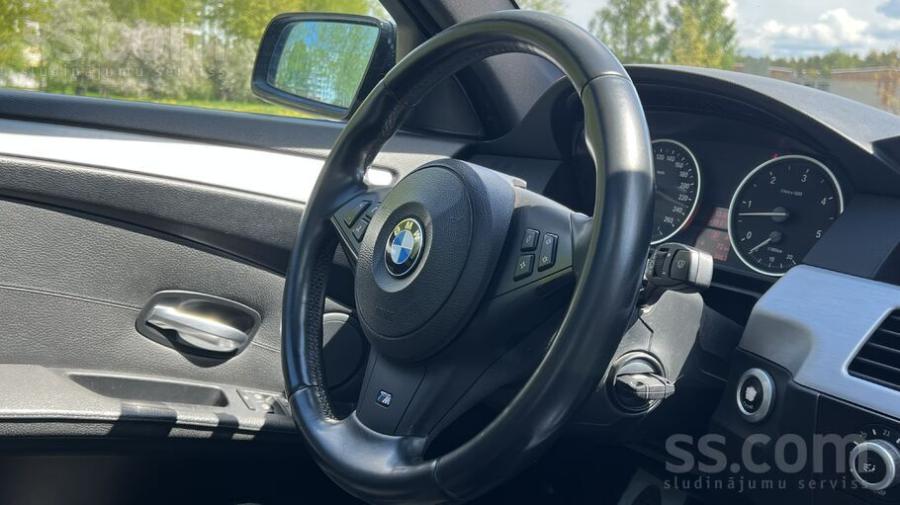 Black BMW 525 2007 in Riga, with an engine capacity of 3.00 L and mileage of 261 thousand km for 5850 €, photo 23 on AUTOMOTO.COM.LV