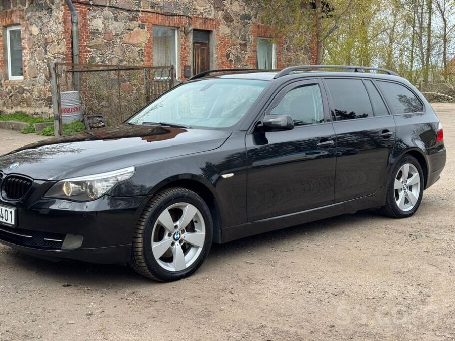 Black BMW 525 2007 in Daugavpils, with an engine capacity of 3.00 L and mileage of 416 thousand km for 5000 €, photo 1 on AUTOMOTO.COM.LV