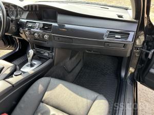 Melns BMW 525 2007 Ogre, ar dzinēja tilpumu 3.00 L un nobraukumu 302 tūkst. km par 4990 €, foto 14 vietnē AUTOMOTO.COM.LV