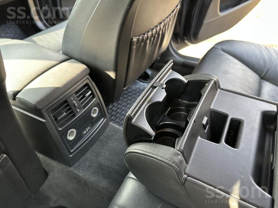Melns BMW 525 2007 Ogre, ar dzinēja tilpumu 3.00 L un nobraukumu 302 tūkst. km par 4990 €, foto 17 vietnē AUTOMOTO.COM.LV