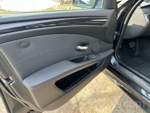 Melns BMW 525 2007 Ogre, ar dzinēja tilpumu 3.00 L un nobraukumu 302 tūkst. km par 4990 €, foto 19 vietnē AUTOMOTO.COM.LV