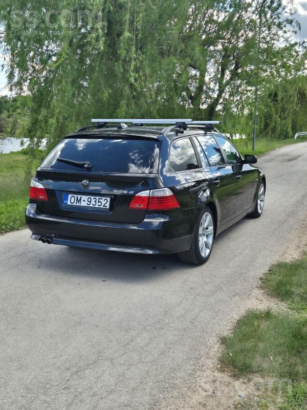 Melns BMW 525 2007 Bauska, ar dzinēja tilpumu 3.00 L un nobraukumu 327 tūkst. km par 3550 €, foto 3 vietnē AUTOMOTO.COM.LV