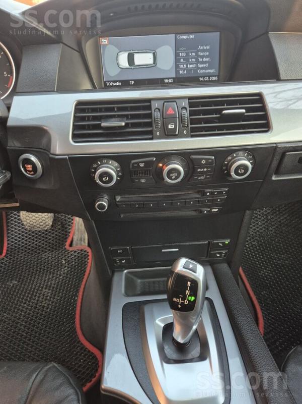 Melns BMW 525 2007 Bauska, ar dzinēja tilpumu 3.00 L un nobraukumu 327 tūkst. km par 3550 €, foto 9 vietnē AUTOMOTO.COM.LV