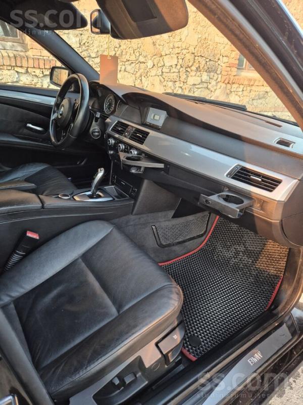 Melns BMW 525 2007 Bauska, ar dzinēja tilpumu 3.00 L un nobraukumu 327 tūkst. km par 3550 €, foto 10 vietnē AUTOMOTO.COM.LV