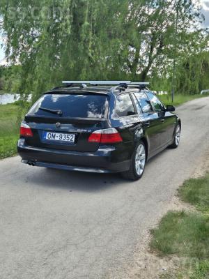 Melns BMW 525 2007 Bauska, ar dzinēja tilpumu 3.00 L un nobraukumu 327 tūkst. km par 3550 €, foto 4 vietnē AUTOMOTO.COM.LV