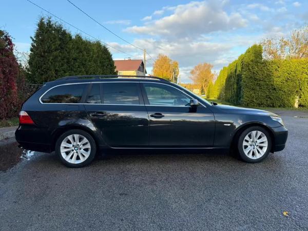 Black BMW 525 2007 in Riga, with an engine capacity of 3.00 L and mileage of 410 thousand km for 4200 €, photo 4 on AUTOMOTO.COM.LV