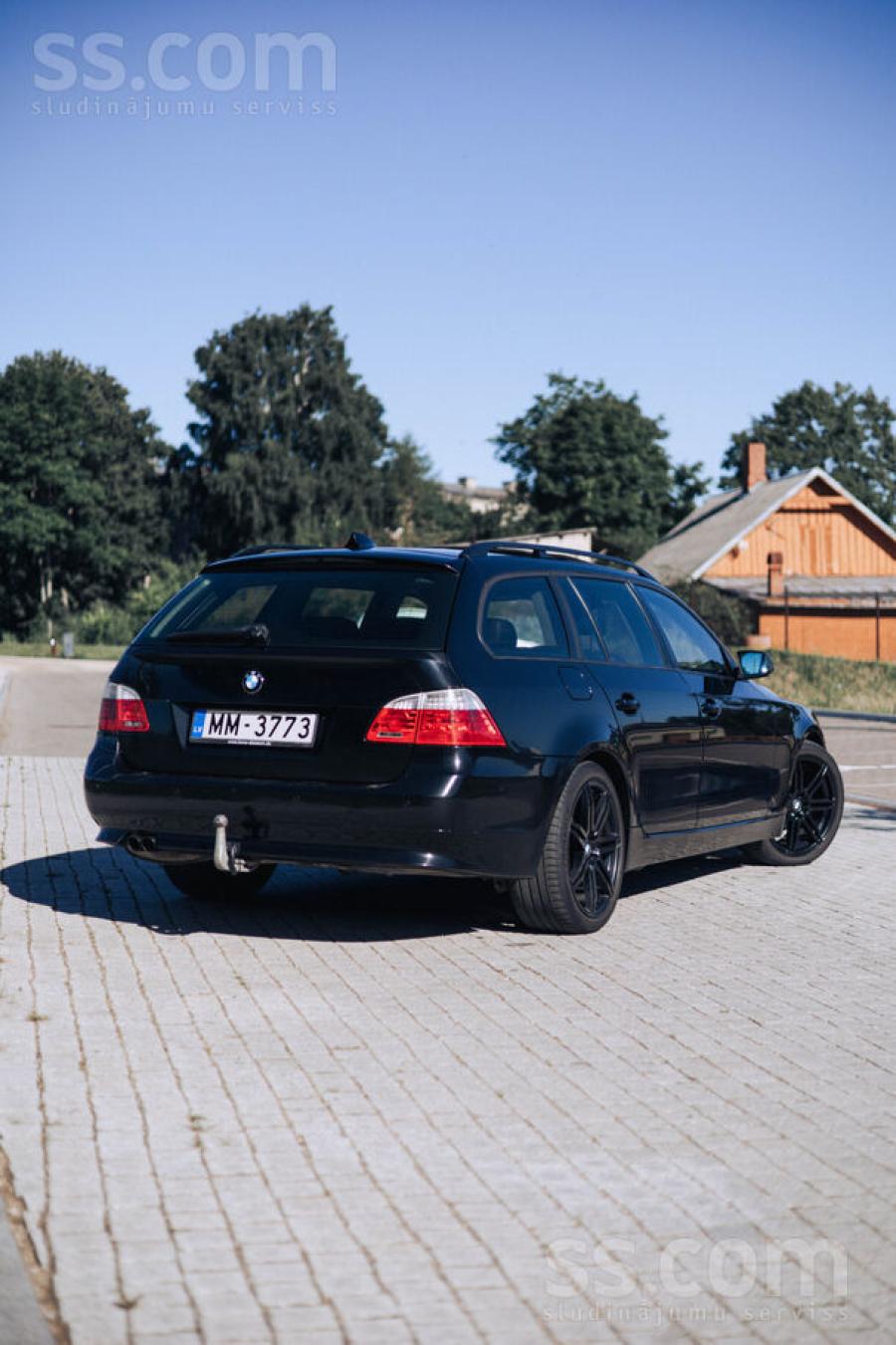 Black BMW 525 2007 in Rezekne, with an engine capacity of 3.00 L and mileage of 346 thousand km for 5800 €, photo 10 on AUTOMOTO.COM.LV