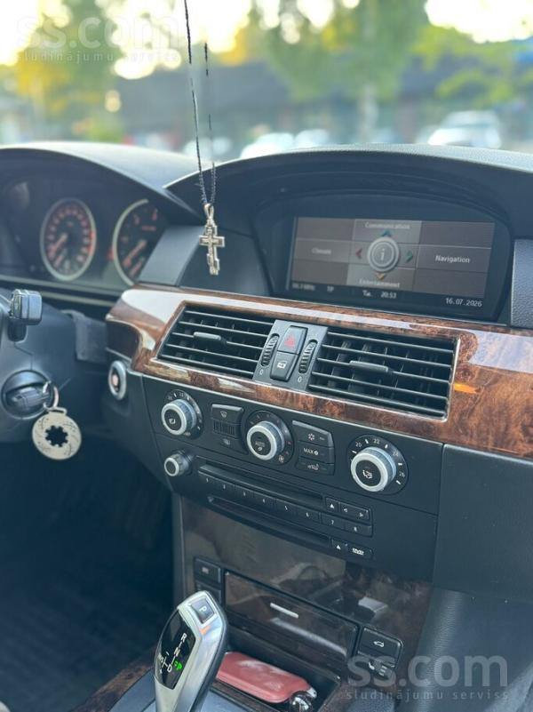 Melns BMW 525 2007 Rīga, ar dzinēja tilpumu 3.00 L un nobraukumu 462 tūkst. km par 4400 €, foto 8 vietnē AUTOMOTO.COM.LV