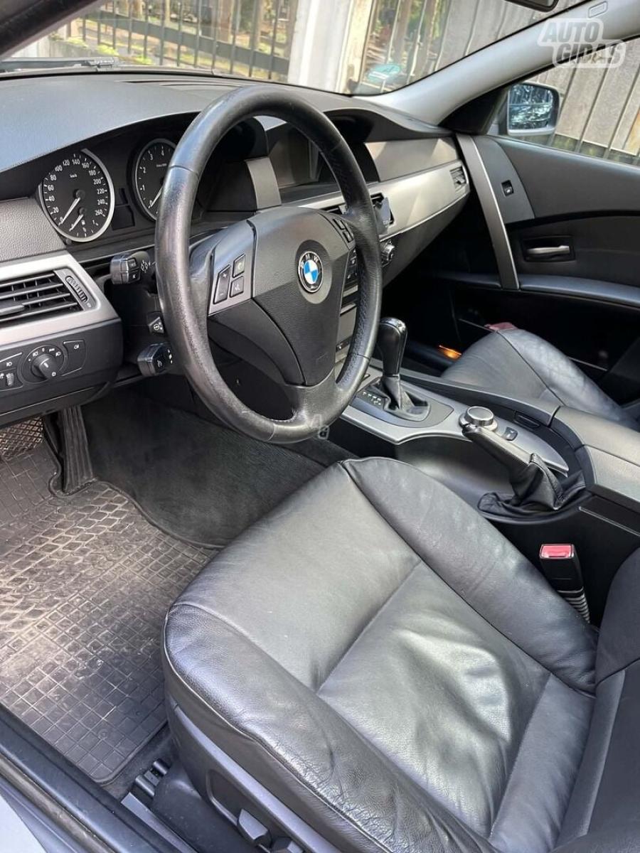 Black BMW 525 2007 in Kaunas, with an engine capacity of 2.50 L and mileage of 312 thousand km for 3000 €, photo 9 on AUTOMOTO.COM.LV