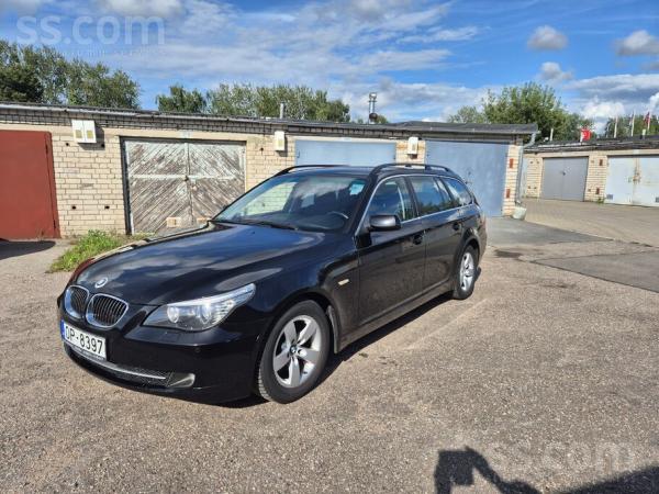 Melns BMW 525 2007 Rīga, ar dzinēja tilpumu 3.00 L un nobraukumu 370 tūkst. km par 5100 €, foto 3 vietnē AUTOMOTO.COM.LV