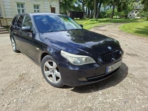 Black BMW 525 2007 in Utena, with an engine capacity of 3.00 L and mileage of 400 thousand km for 2400 €, photo 1 on AUTOMOTO.COM.LV