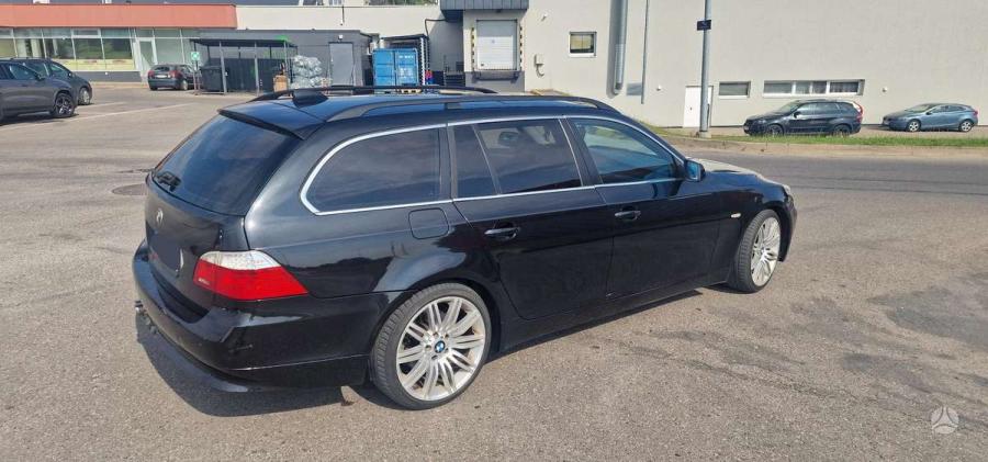 Melns BMW 525 2007 Jonava, ar dzinēja tilpumu 3.00 L un nobraukumu 395 tūkst. km par 4400 €, foto 3 vietnē AUTOMOTO.COM.LV