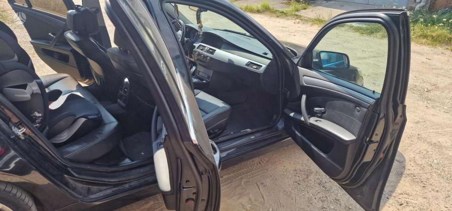 Melns BMW 525 2007 Jonava, ar dzinēja tilpumu 3.00 L un nobraukumu 395 tūkst. km par 4400 €, foto 9 vietnē AUTOMOTO.COM.LV