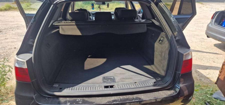Melns BMW 525 2007 Jonava, ar dzinēja tilpumu 3.00 L un nobraukumu 395 tūkst. km par 4400 €, foto 12 vietnē AUTOMOTO.COM.LV