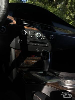 Melns BMW 525 2007 Alīta, ar dzinēja tilpumu 3.00 L un nobraukumu 441 tūkst. km par 2650 €, foto 12 vietnē AUTOMOTO.COM.LV