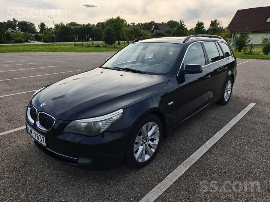 Melns BMW 525 2007 Rīga, ar dzinēja tilpumu 3.00 L un nobraukumu 394 tūkst. km par 1800 €, foto 3 vietnē AUTOMOTO.COM.LV
