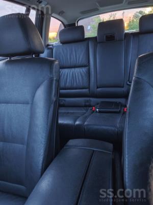 Melns BMW 525 2007 Rīga, ar dzinēja tilpumu 3.00 L un nobraukumu 394 tūkst. km par 1800 €, foto 10 vietnē AUTOMOTO.COM.LV