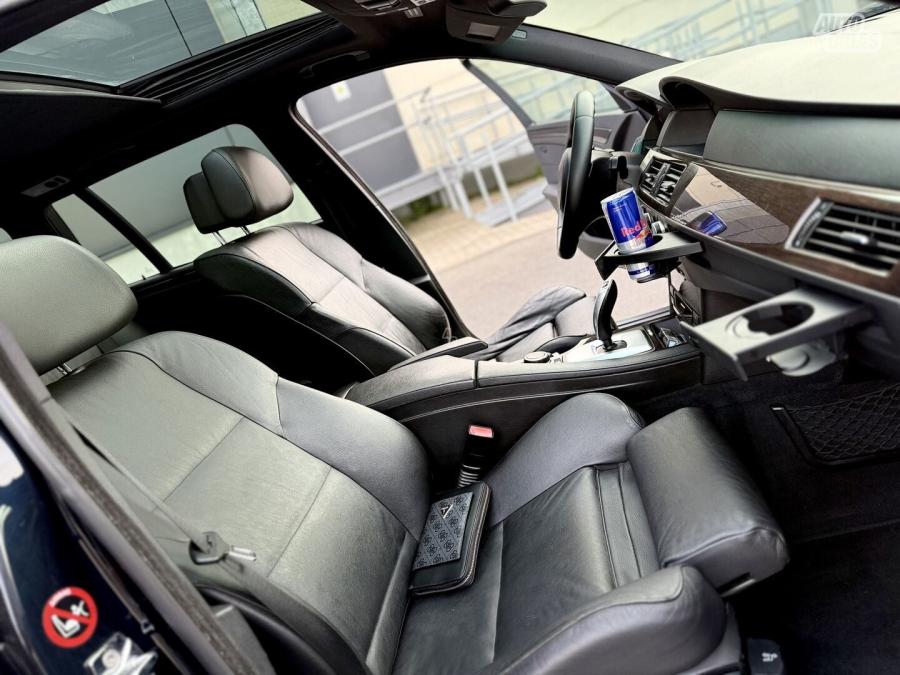 Black BMW 525 2007 in Radviliskis, with an engine capacity of 2.50 L and mileage of 456 thousand km for 4700 €, photo 20 on AUTOMOTO.COM.LV
