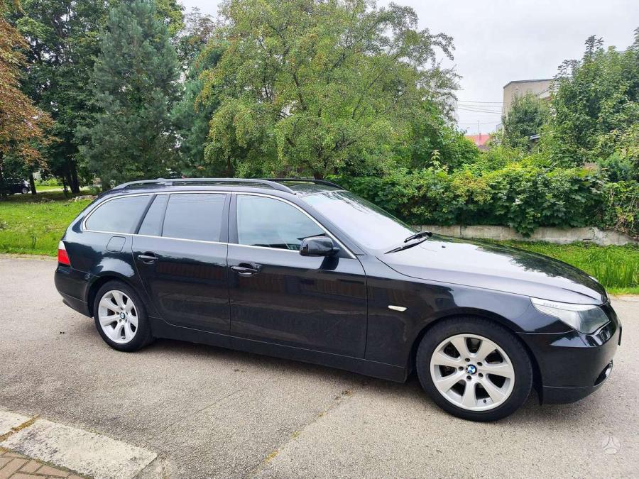 Melns BMW 525 2007 Panevēža, ar dzinēja tilpumu 2.50 L un nobraukumu 311 tūkst. km par 2850 €, foto 7 vietnē AUTOMOTO.COM.LV