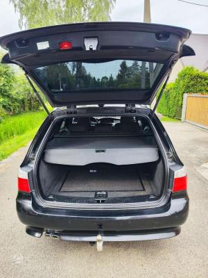 Melns BMW 525 2007 Panevēža, ar dzinēja tilpumu 2.50 L un nobraukumu 311 tūkst. km par 2850 €, foto 14 vietnē AUTOMOTO.COM.LV