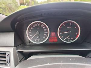 Melns BMW 525 2007 Panevēža, ar dzinēja tilpumu 2.50 L un nobraukumu 311 tūkst. km par 2850 €, foto 17 vietnē AUTOMOTO.COM.LV