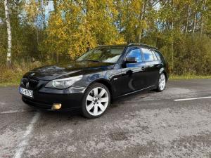Black BMW 525 2007 in Tukums, with an engine capacity of 3.00 L and mileage of 359 thousand km for 4699 €, photo 1 on AUTOMOTO.COM.LV
