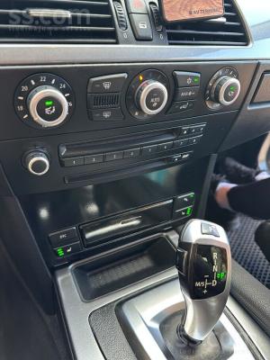 Black BMW 525 2007 in Tukums, with an engine capacity of 3.00 L and mileage of 359 thousand km for 4699 €, photo 18 on AUTOMOTO.COM.LV