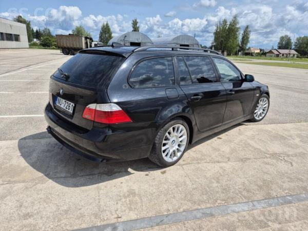 Black BMW 525 2008 in Riga, with an engine capacity of 3.00 L and mileage of 580 thousand km for 3000 €, photo 4 on AUTOMOTO.COM.LV