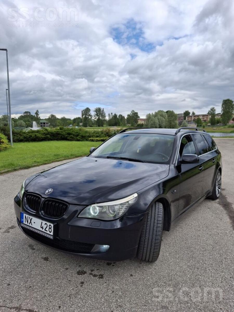 Black BMW 525 2008 in Valka, with an engine capacity of 3.00 L and mileage of 406 thousand km for 3000 €, photo 2 on AUTOMOTO.COM.LV