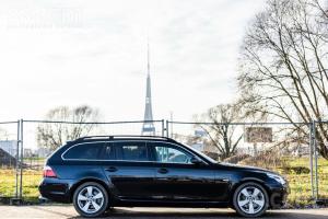 Black BMW 525 2008 in Riga, with an engine capacity of 3.00 L and mileage of 320 thousand km for 6990 €, photo 5 on AUTOMOTO.COM.LV