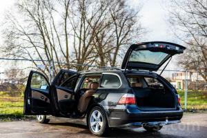 Black BMW 525 2008 in Riga, with an engine capacity of 3.00 L and mileage of 320 thousand km for 6990 €, photo 9 on AUTOMOTO.COM.LV