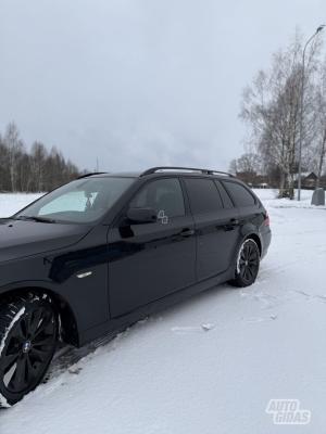 Black BMW 525 2008 in Skuodas, with an engine capacity of 2.50 L and mileage of 372 thousand km for 4750 €, photo 2 on AUTOMOTO.COM.LV