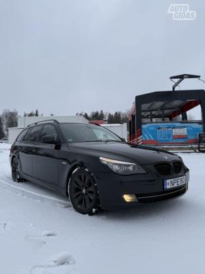 Black BMW 525 2008 in Skuodas, with an engine capacity of 2.50 L and mileage of 372 thousand km for 4750 €, photo 3 on AUTOMOTO.COM.LV