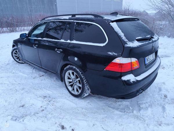 Black BMW 525 2008 in Kaunas, with an engine capacity of 2.99 L and mileage of 362 thousand km for 3850 €, photo 2 on AUTOMOTO.COM.LV